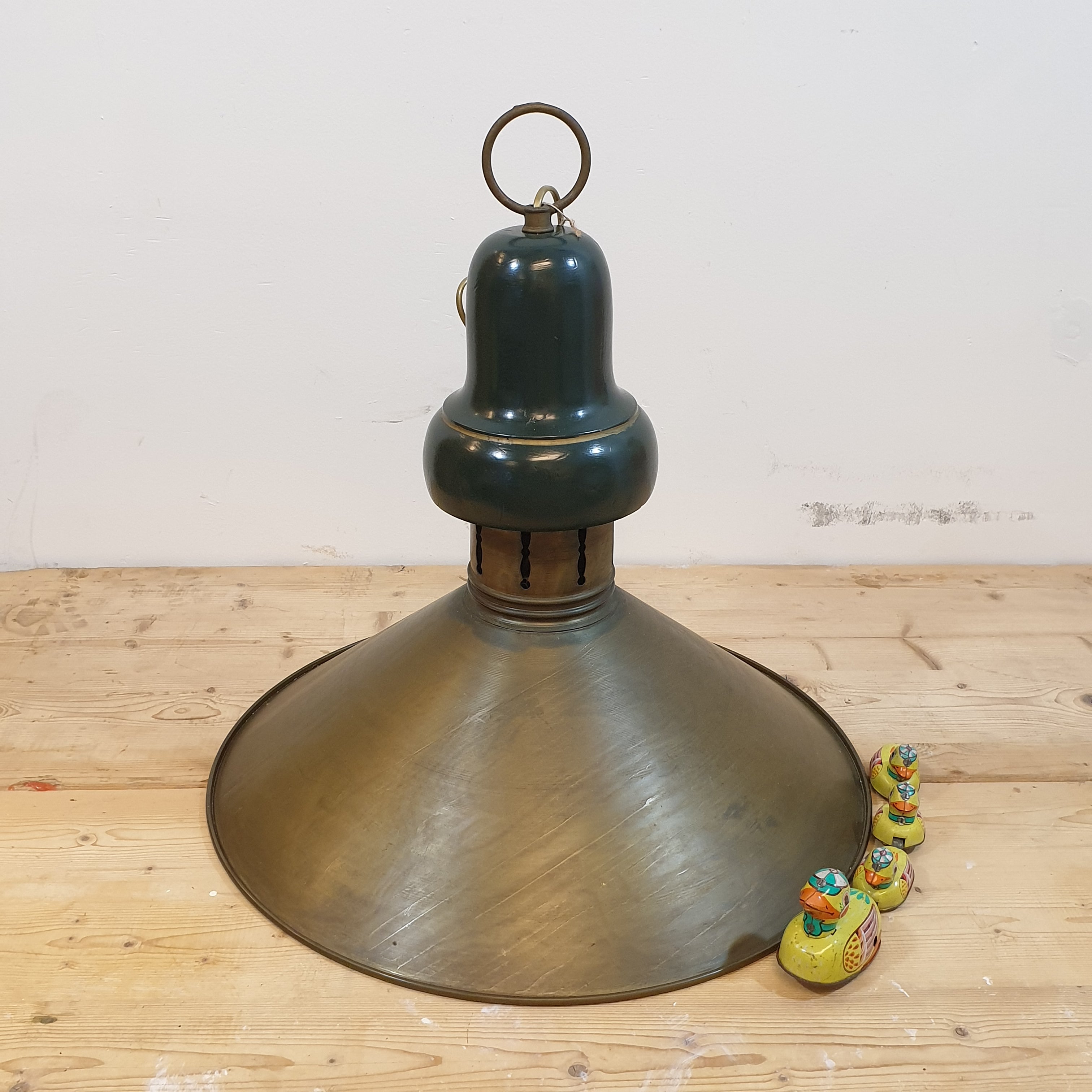 Klassieke Scheeps hanglamp – VintageSellers, Authentic Vintage & Industrial